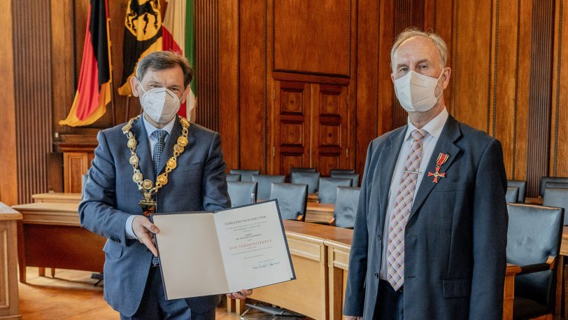 Bundesverdienstkreuz für Dr. Friedrich Mehrhoff | halloherne.de